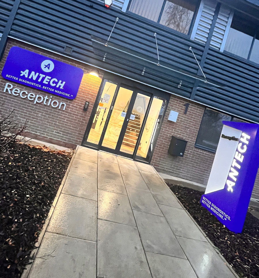 The Cambridge Sign Company - AntechTransforming Antech's New Hub Lab